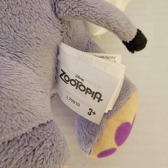 Toys | Disney Zootopia Elephant Costume Talks Plush Finnick Elefinnick ...